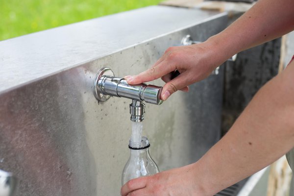 Water fountain in Spanish | English to Spanish Translation ...