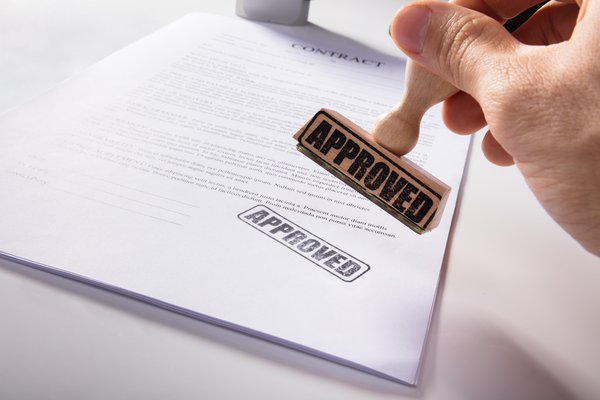 Approve in Spanish | English to Spanish Translation - SpanishDictionary.com