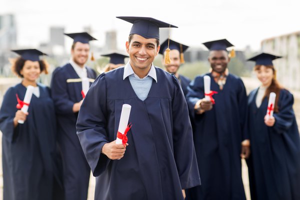 Graduarse en inglés | Traductor de español a inglés - inglés.com