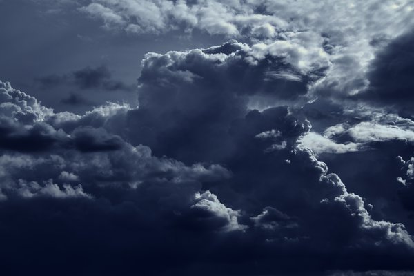 Cloudy in Spanish | English to Spanish Translation - SpanishDictionary.com