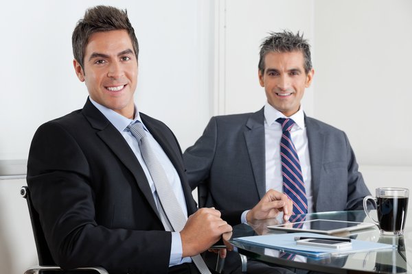 Socio | Spanish to English Translation - SpanishDictionary.com