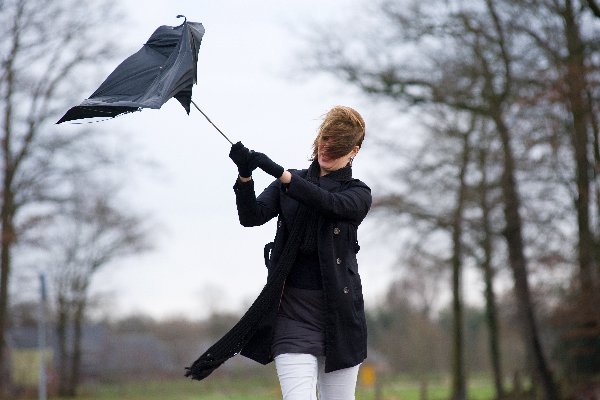 Aire | Spanish to English Translation - SpanishDictionary.com