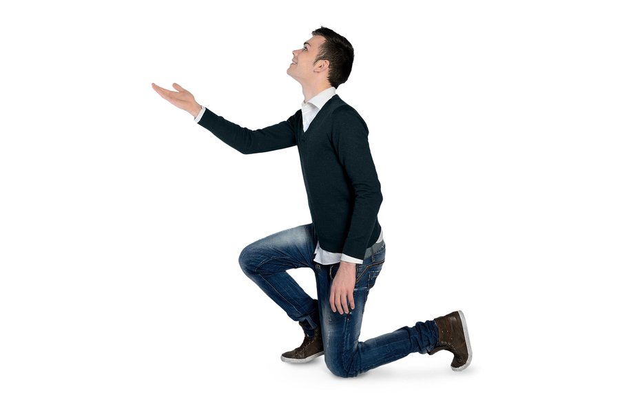 Kneel in Spanish | English to Spanish Translation - SpanishDictionary.com