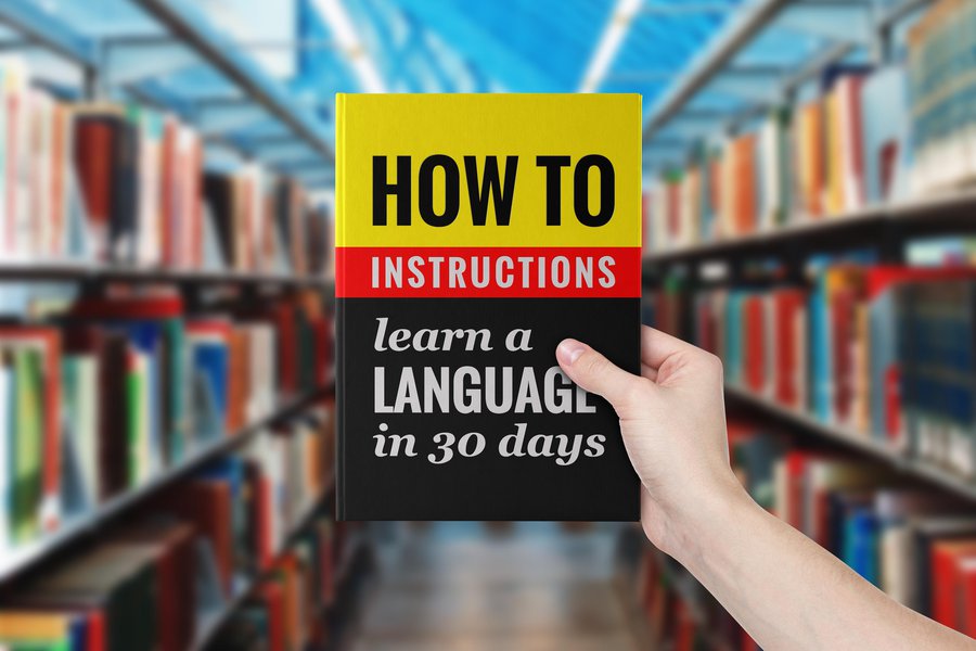 Titular | Spanish to English Translation - SpanishDictionary.com