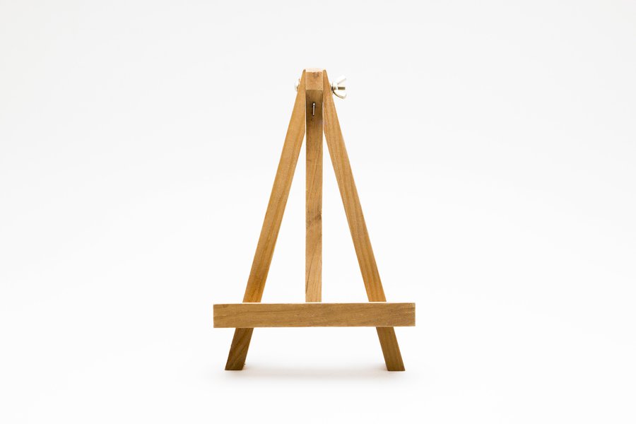Easel in Spanish | English to Spanish Translation - SpanishDictionary.com