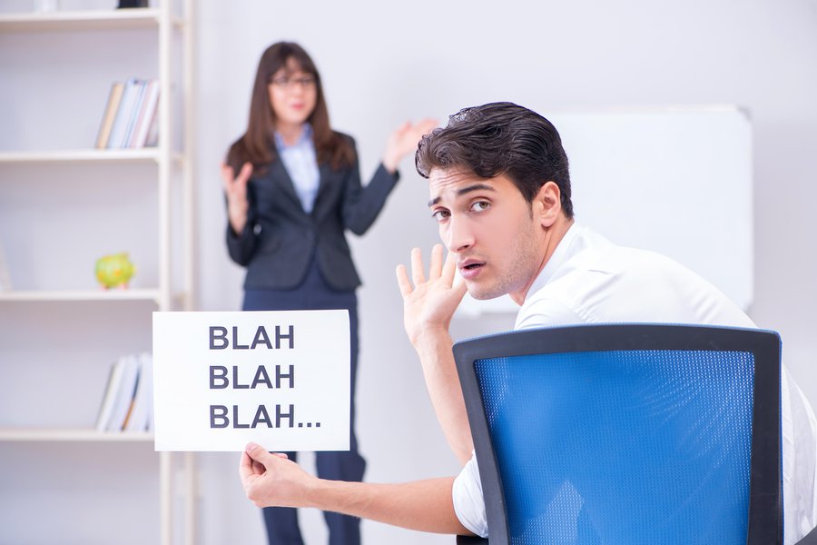 Falso | Spanish to English Translation - SpanishDictionary.com