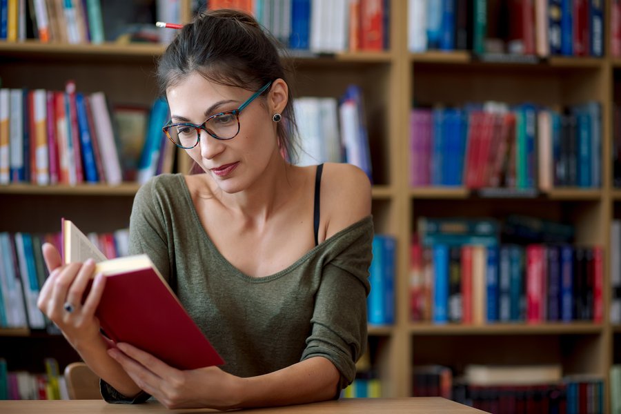 Aficionada | Spanish to English Translation - SpanishDictionary.com