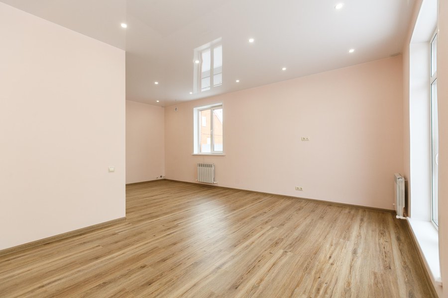 El cuarto | Spanish to English Translation - SpanishDictionary.com