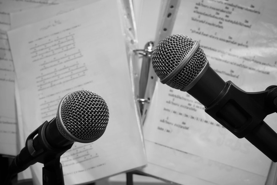 Estribillo | Spanish to English Translation - SpanishDictionary.com