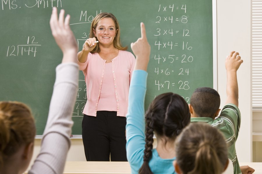 Enseñando | Spanish to English Translation - SpanishDictionary.com
