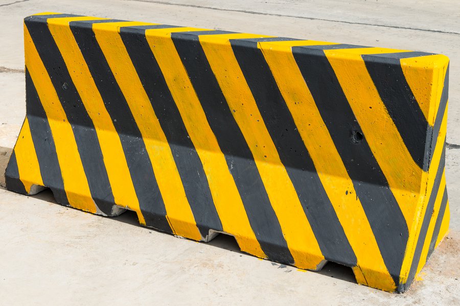 Las barrera | Spanish to English Translation - SpanishDictionary.com