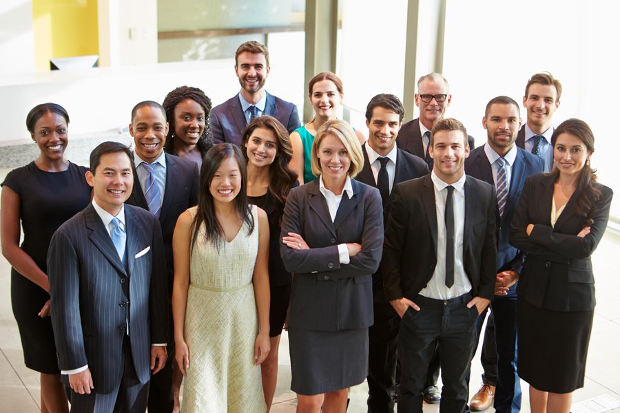 Staff in Spanish | English to Spanish Translation - SpanishDictionary.com