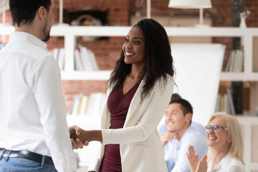 Promote in Spanish | English to Spanish Translation - SpanishDictionary.com