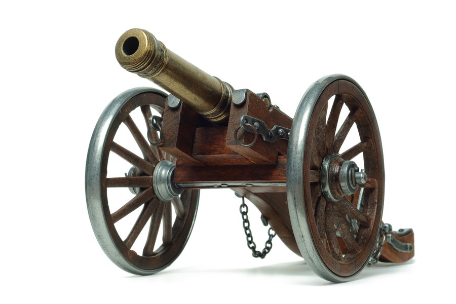 Cañón | Spanish to English Translation - SpanishDictionary.com