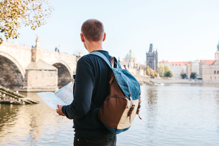 Alrededor en inglés | Traductor de español a inglés - inglés.com