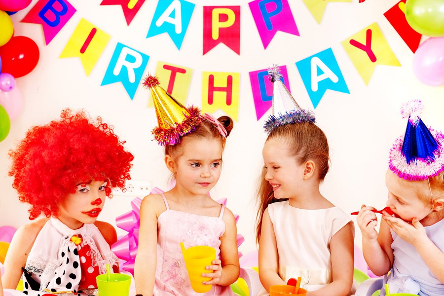 Party in Spanish | English to Spanish Translation - SpanishDictionary.com