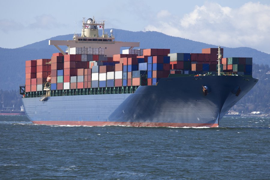 Nave | Spanish to English Translation - SpanishDictionary.com