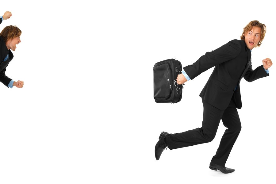 Run away in Spanish | English to Spanish Translation ...